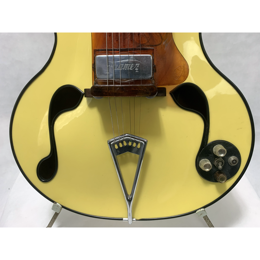 Wandre Framez BB bizarre guitar made in Italy 1959 - Guitarage.nl ...